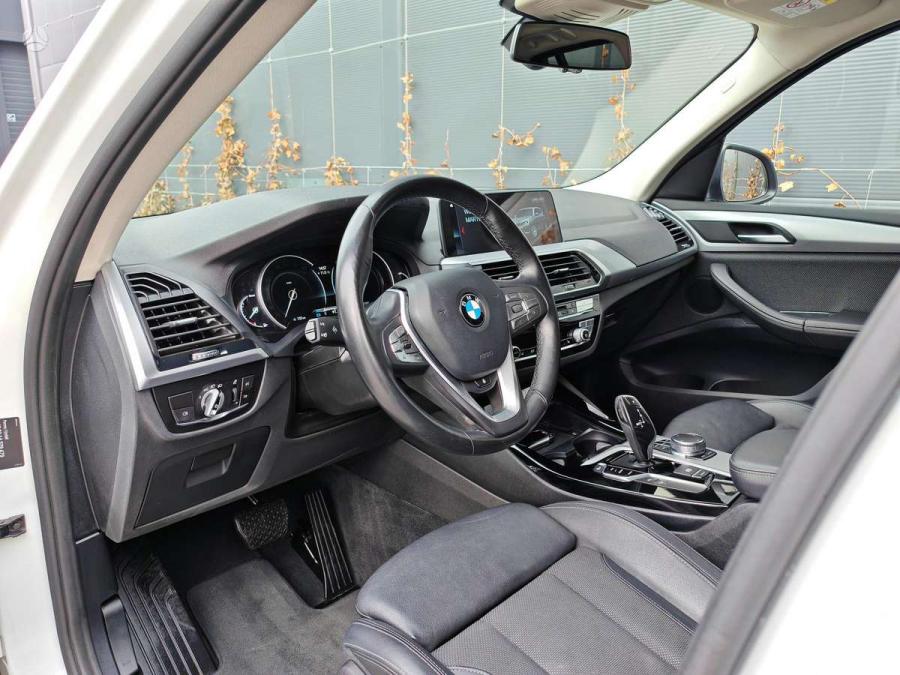 White BMW X3 2017 in Klaipeda, with an engine capacity of 2.00 L and mileage of 279 thousand km for 18950 €, photo 34 on AUTOMOTO.COM.LV