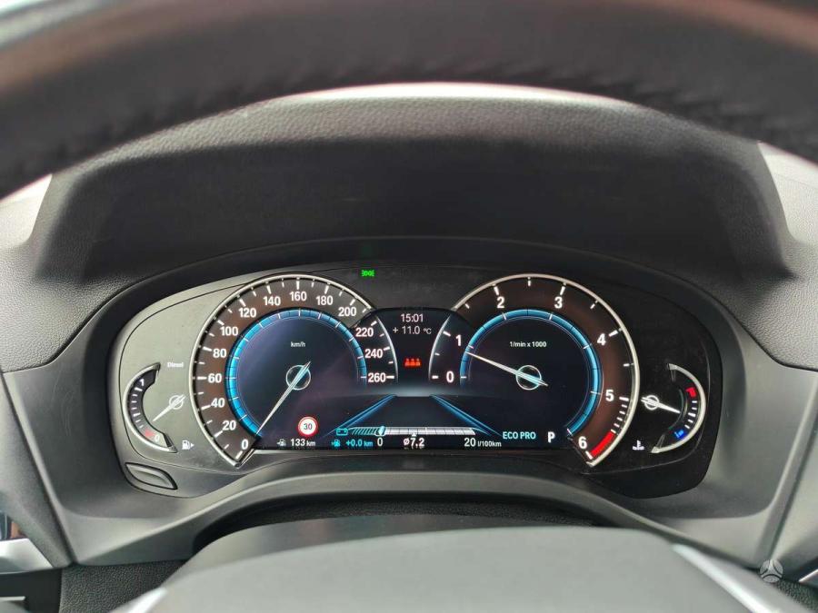 White BMW X3 2017 in Klaipeda, with an engine capacity of 2.00 L and mileage of 279 thousand km for 18950 €, photo 45 on AUTOMOTO.COM.LV