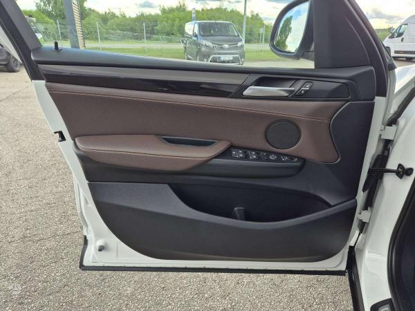 Balts BMW X3 2017 Panevēža, ar dzinēja tilpumu 2.00 L un nobraukumu 194 tūkst. km par 14750 €, foto 9 vietnē AUTOMOTO.COM.LV