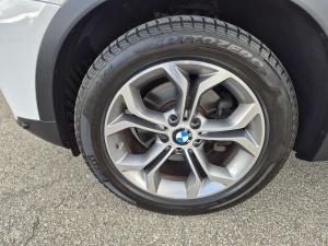 Balts BMW X3 2017 Panevēža, ar dzinēja tilpumu 2.00 L un nobraukumu 194 tūkst. km par 14750 €, foto 32 vietnē AUTOMOTO.COM.LV