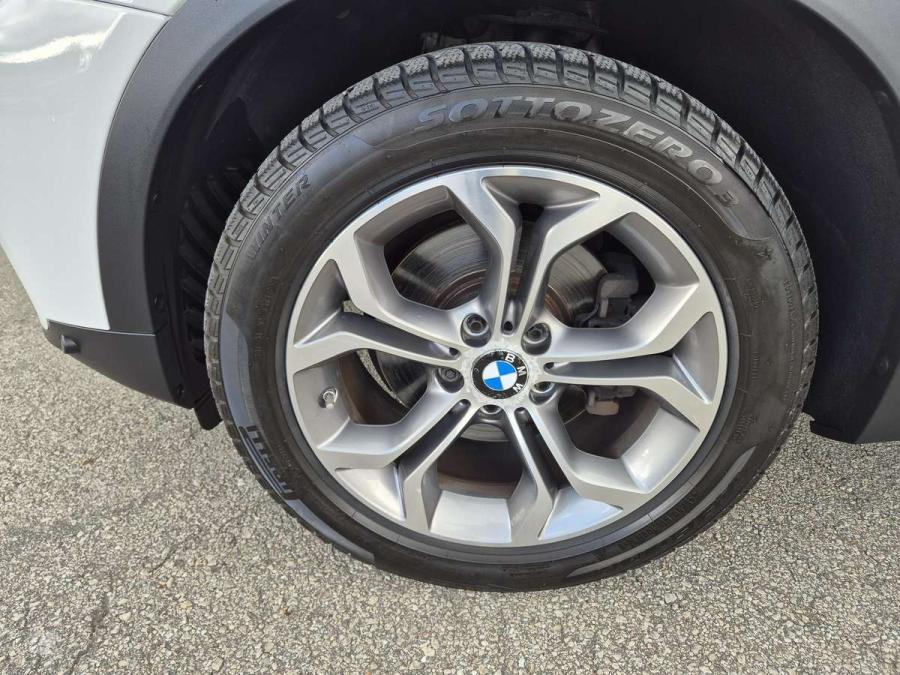 Balts BMW X3 2017 Panevēža, ar dzinēja tilpumu 2.00 L un nobraukumu 194 tūkst. km par 14750 €, foto 32 vietnē AUTOMOTO.COM.LV