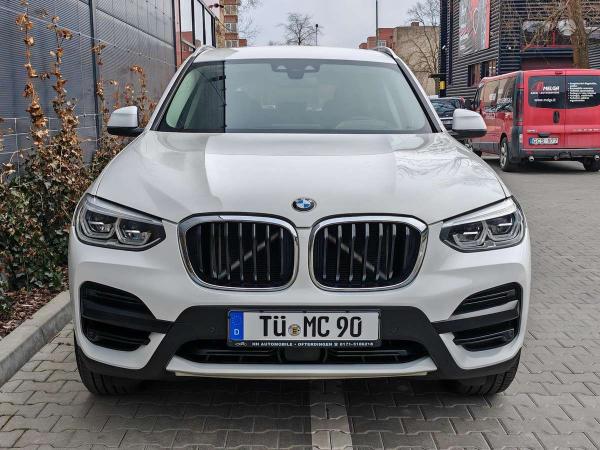 White BMW X3 2017 in Klaipeda, with an engine capacity of 2.00 L and mileage of 279 thousand km for 18950 €, photo 1 on AUTOMOTO.COM.LV