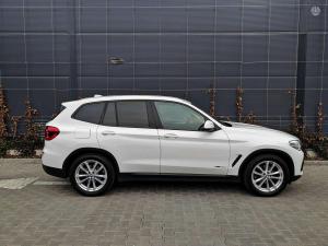 White BMW X3 2017 in Klaipeda, with an engine capacity of 2.00 L and mileage of 279 thousand km for 18950 €, photo 8 on AUTOMOTO.COM.LV