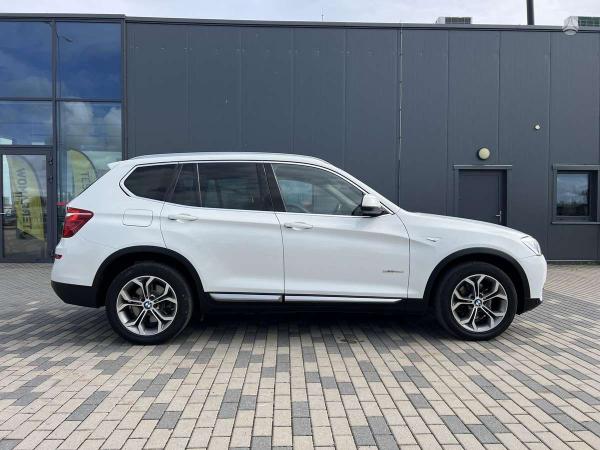 White BMW X3 2017 in Siauliai, with an engine capacity of 2.00 L and mileage of 241 thousand km for 15300 €, photo 5 on AUTOMOTO.COM.LV