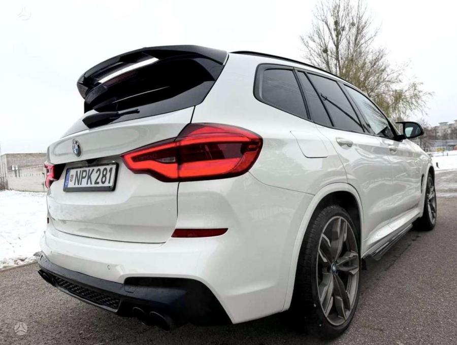 White BMW X3 2018 in Kaunas, with an engine capacity of 3.00 L and mileage of 153 thousand km for 32500 €, photo 4 on AUTOMOTO.COM.LV