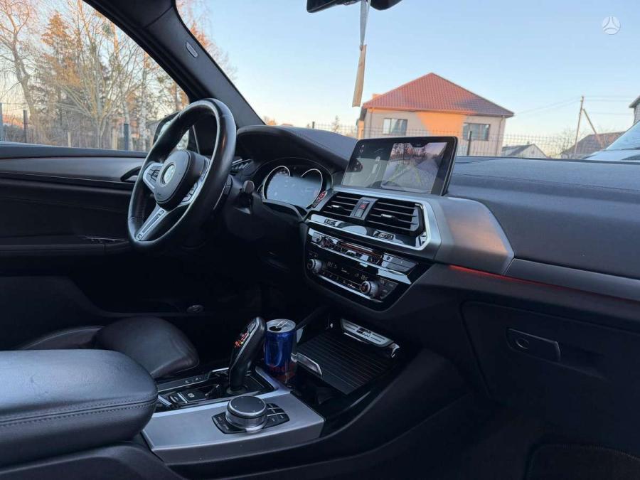 White BMW X3 2018 in Kaunas, with an engine capacity of 2.99 L and mileage of 153 thousand km for 32500 €, photo 11 on AUTOMOTO.COM.LV