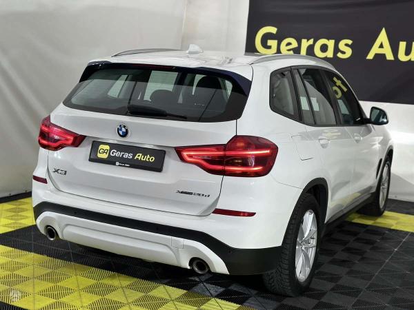 White BMW X3 2018 in Vilnius, with an engine capacity of 2.00 L and mileage of 189 thousand km for 18950 €, photo 4 on AUTOMOTO.COM.LV