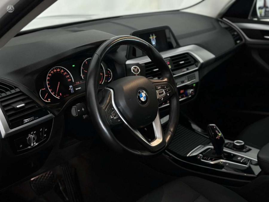 Balts BMW X3 2018 Viļņa, ar dzinēja tilpumu 2.00 L un nobraukumu 189 tūkst. km par 18950 €, foto 9 vietnē AUTOMOTO.COM.LV
