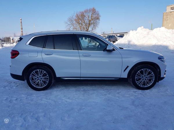 White BMW X3 2018 in Siauliai, with an engine capacity of 2.00 L and mileage of 167 thousand km for 23900 €, photo 4 on AUTOMOTO.COM.LV