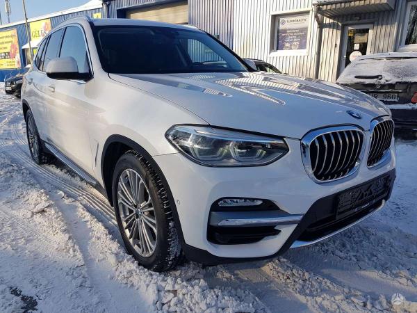 White BMW X3 2018 in Siauliai, with an engine capacity of 2.00 L and mileage of 168 thousand km for 23700 €, photo 3 on AUTOMOTO.COM.LV