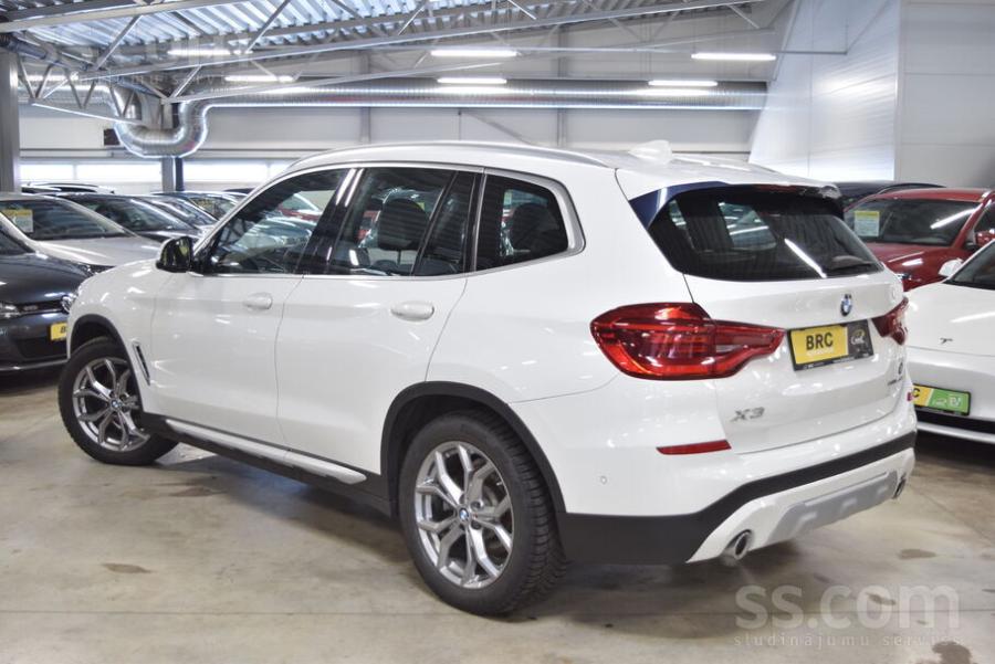 White BMW X3 2018 in Riga, with an engine capacity of 2.00 L and mileage of 123 thousand km for 22900 €, photo 3 on AUTOMOTO.COM.LV