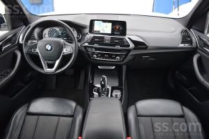 White BMW X3 2018 in Riga, with an engine capacity of 2.00 L and mileage of 123 thousand km for 22900 €, photo 5 on AUTOMOTO.COM.LV