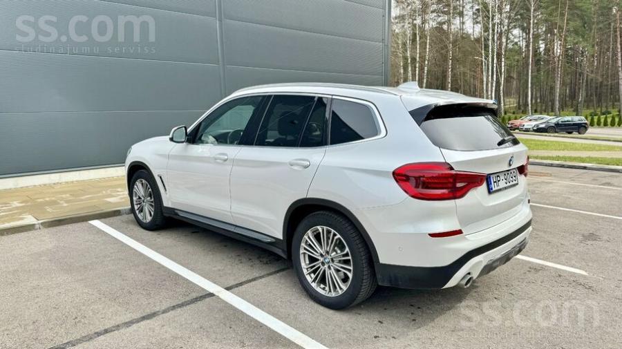 White BMW X3 2018 in Riga, with an engine capacity of 3.00 L and mileage of 221 thousand km for 24000 €, photo 7 on AUTOMOTO.COM.LV