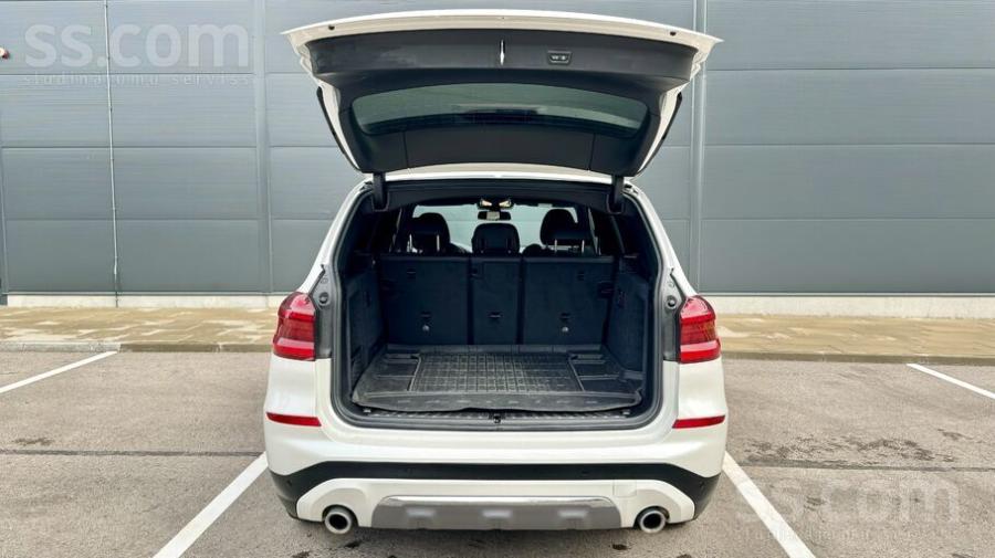 White BMW X3 2018 in Riga, with an engine capacity of 3.00 L and mileage of 221 thousand km for 24000 €, photo 17 on AUTOMOTO.COM.LV