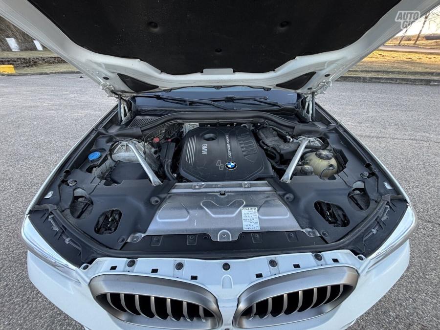 White BMW X3 2018 in Vilnius, with an engine capacity of 3.00 L and mileage of 158 thousand km for 27999 €, photo 8 on AUTOMOTO.COM.LV