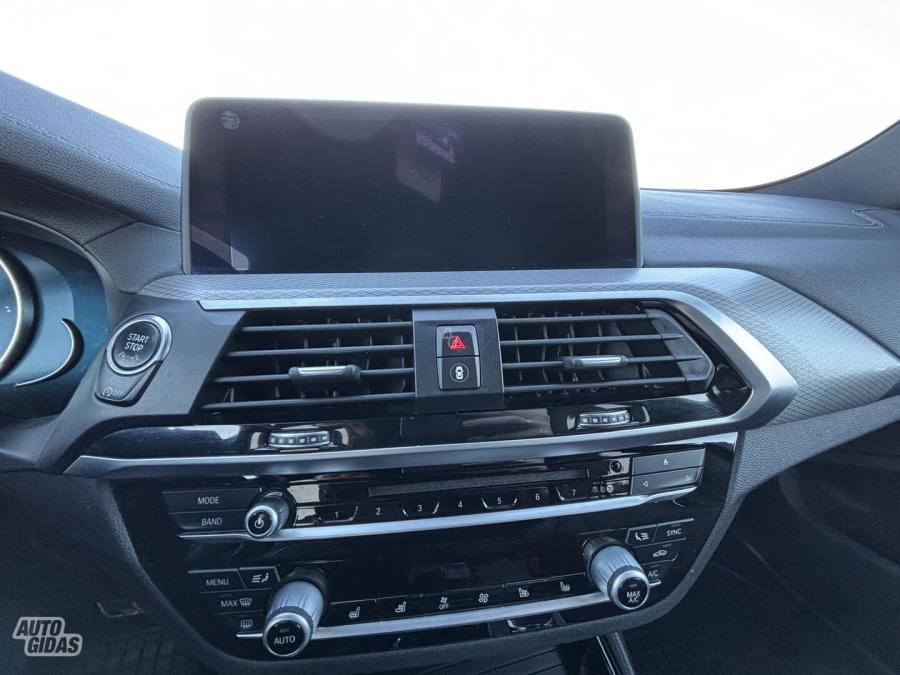 White BMW X3 2018 in Vilnius, with an engine capacity of 3.00 L and mileage of 158 thousand km for 27999 €, photo 19 on AUTOMOTO.COM.LV