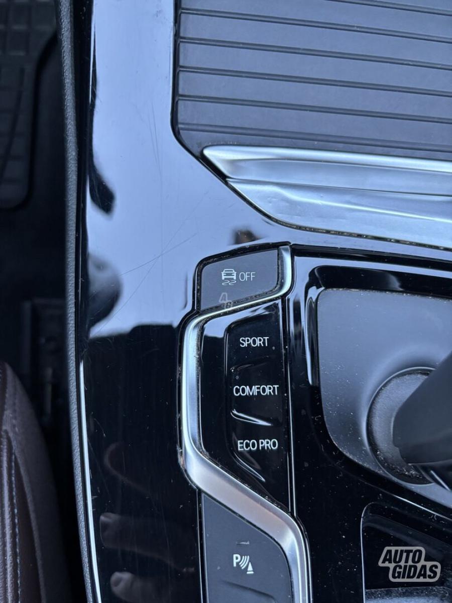 White BMW X3 2018 in Vilnius, with an engine capacity of 3.00 L and mileage of 158 thousand km for 27999 €, photo 23 on AUTOMOTO.COM.LV