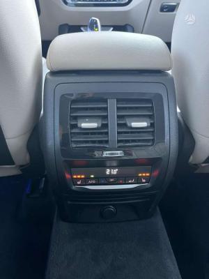 White BMW X3 2018 in Vilnius, with an engine capacity of 2.00 L and mileage of 198 thousand km for 23000 €, photo 14 on AUTOMOTO.COM.LV