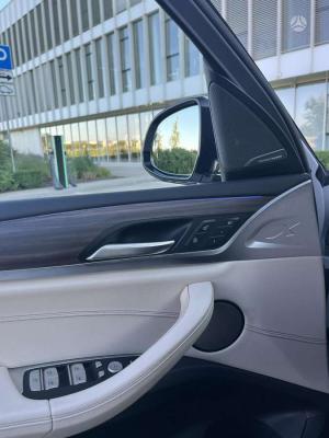 White BMW X3 2018 in Vilnius, with an engine capacity of 2.00 L and mileage of 198 thousand km for 23000 €, photo 15 on AUTOMOTO.COM.LV