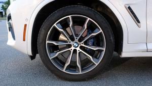White BMW X3 2018 in Vilnius, with an engine capacity of 3.00 L and mileage of 243 thousand km for 24300 €, photo 14 on AUTOMOTO.COM.LV