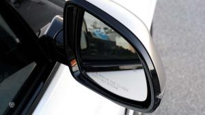 White BMW X3 2018 in Vilnius, with an engine capacity of 3.00 L and mileage of 243 thousand km for 24300 €, photo 17 on AUTOMOTO.COM.LV