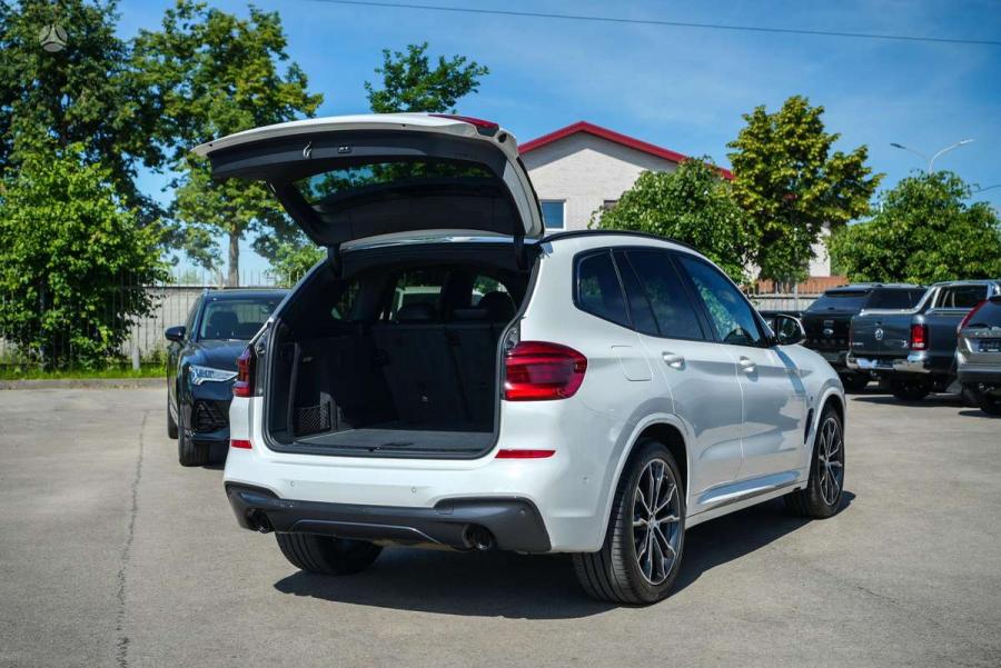 White BMW X3 2018 in Marijampole, with an engine capacity of 2.00 L and mileage of 216 thousand km for 25950 €, photo 15 on AUTOMOTO.COM.LV