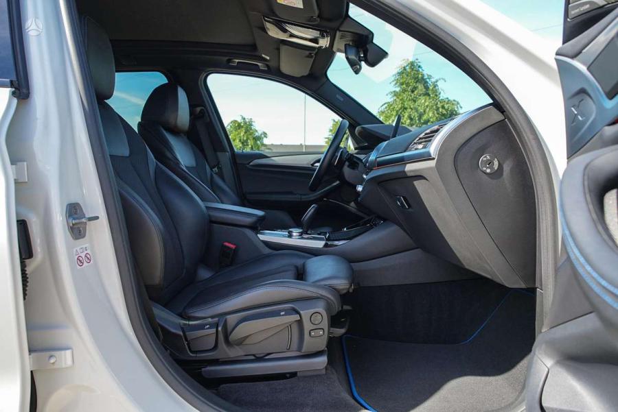 White BMW X3 2018 in Marijampole, with an engine capacity of 2.00 L and mileage of 216 thousand km for 25950 €, photo 40 on AUTOMOTO.COM.LV