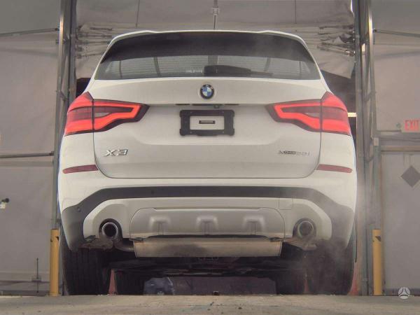 White BMW X3 2018 in Panevezys, with an engine capacity of 2.00 L and mileage of 290 thousand km for 15700 €, photo 4 on AUTOMOTO.COM.LV