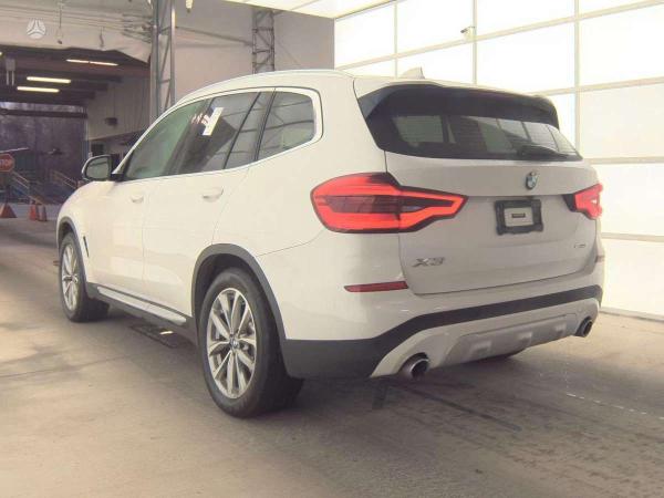 White BMW X3 2018 in Panevezys, with an engine capacity of 2.00 L and mileage of 290 thousand km for 15700 €, photo 6 on AUTOMOTO.COM.LV