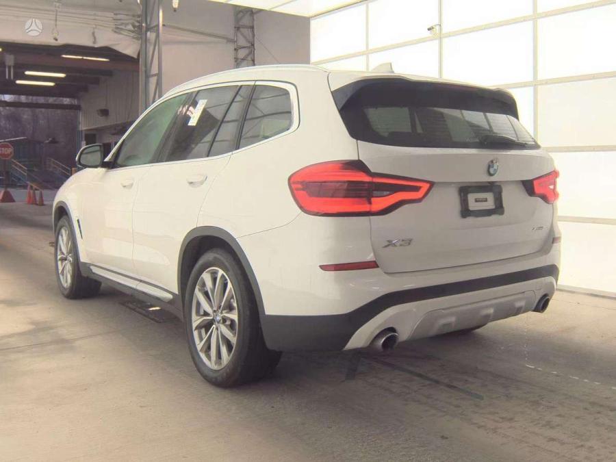 White BMW X3 2018 in Panevezys, with an engine capacity of 2.00 L and mileage of 290 thousand km for 15700 €, photo 7 on AUTOMOTO.COM.LV
