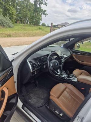 White BMW X3 2018 in Panevezys, with an engine capacity of 2.00 L and mileage of 290 thousand km for 15700 €, photo 13 on AUTOMOTO.COM.LV