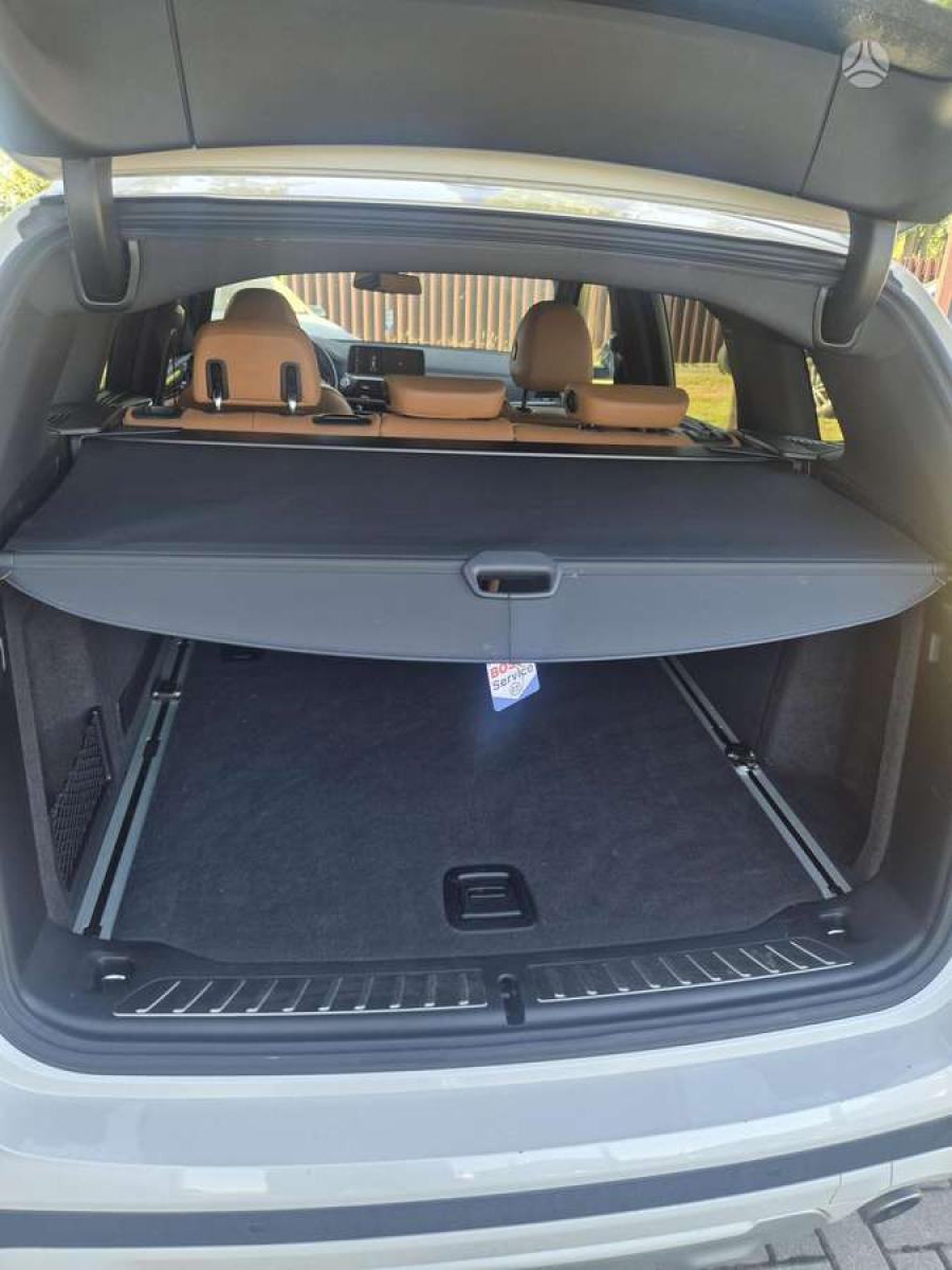 White BMW X3 2018 in Panevezys, with an engine capacity of 2.00 L and mileage of 290 thousand km for 15700 €, photo 18 on AUTOMOTO.COM.LV