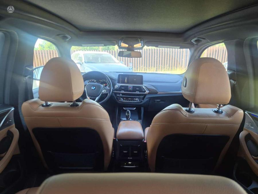 White BMW X3 2018 in Panevezys, with an engine capacity of 2.00 L and mileage of 290 thousand km for 15700 €, photo 19 on AUTOMOTO.COM.LV