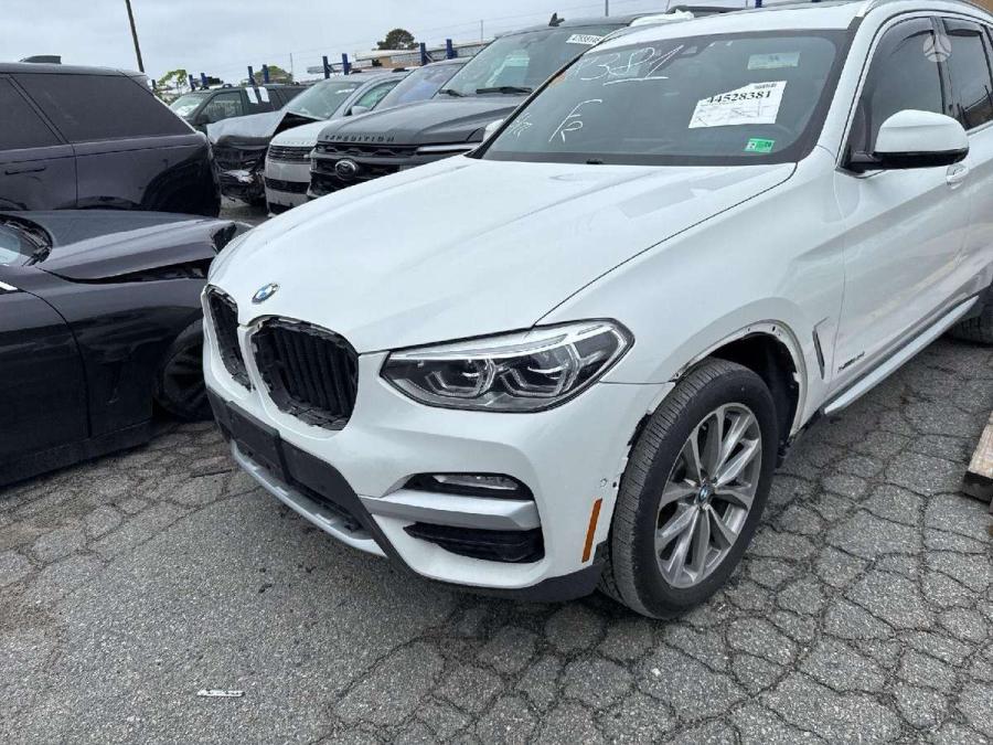 Balts BMW X3 2018 Viļņa, ar dzinēja tilpumu 2.00 L un nobraukumu 160 tūkst. km par 10800 €, foto 1 vietnē AUTOMOTO.COM.LV