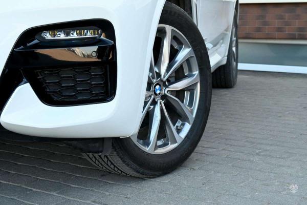 White BMW X3 2018 in Kretinga, with an engine capacity of 2.00 L and mileage of 73 thousand km for 23999 €, photo 6 on AUTOMOTO.COM.LV