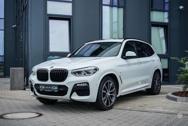White BMW X3 2018 in Kaunas, with an engine capacity of 2.00 L and mileage of 216 thousand km for 25950 €, photo 2 on AUTOMOTO.COM.LV