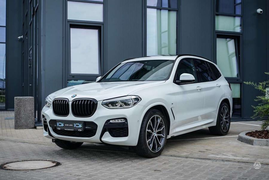 White BMW X3 2018 in Kaunas, with an engine capacity of 2.00 L and mileage of 216 thousand km for 25950 €, photo 3 on AUTOMOTO.COM.LV