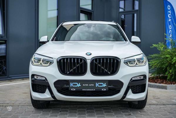 White BMW X3 2018 in Kaunas, with an engine capacity of 2.00 L and mileage of 216 thousand km for 25950 €, photo 4 on AUTOMOTO.COM.LV