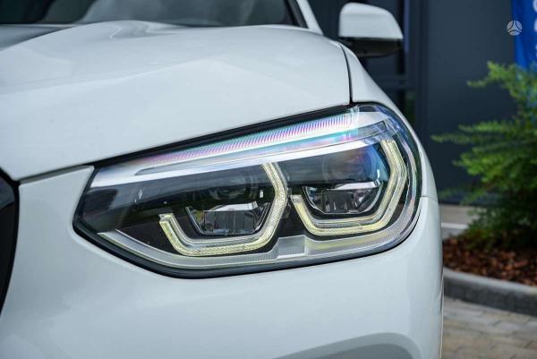 White BMW X3 2018 in Kaunas, with an engine capacity of 2.00 L and mileage of 216 thousand km for 25950 €, photo 7 on AUTOMOTO.COM.LV
