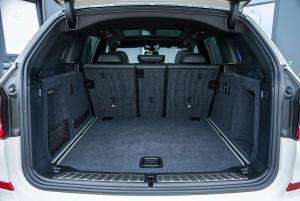 White BMW X3 2018 in Kaunas, with an engine capacity of 2.00 L and mileage of 216 thousand km for 25950 €, photo 16 on AUTOMOTO.COM.LV