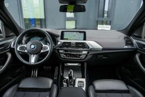 White BMW X3 2018 in Kaunas, with an engine capacity of 2.00 L and mileage of 216 thousand km for 25950 €, photo 19 on AUTOMOTO.COM.LV