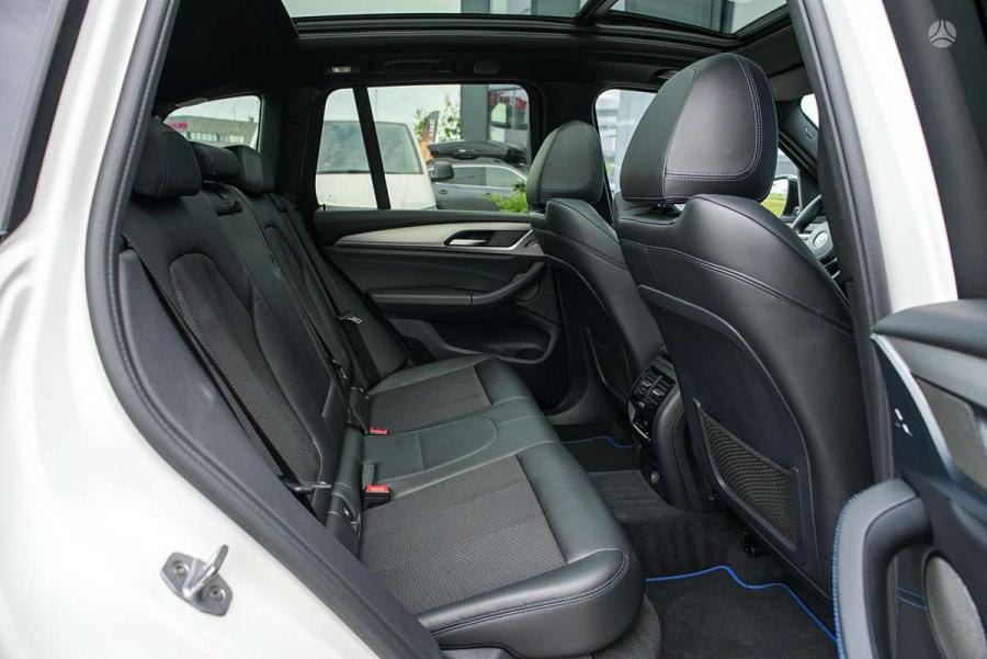White BMW X3 2018 in Kaunas, with an engine capacity of 2.00 L and mileage of 216 thousand km for 25950 €, photo 43 on AUTOMOTO.COM.LV