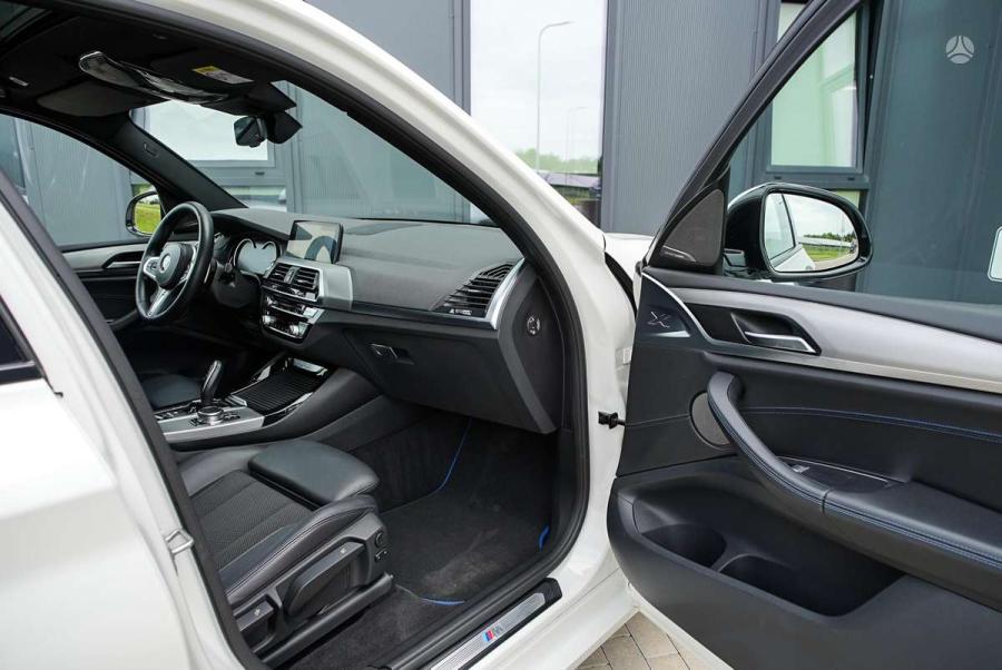 White BMW X3 2018 in Kaunas, with an engine capacity of 2.00 L and mileage of 216 thousand km for 25950 €, photo 44 on AUTOMOTO.COM.LV