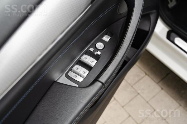 White BMW X3 2018 in Riga, with an engine capacity of 3.00 L and mileage of 133 thousand km for 24400 €, photo 7 on AUTOMOTO.COM.LV