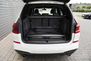 Balts BMW X3 2018 Rīga, ar dzinēja tilpumu 3.00 L un nobraukumu 133 tūkst. km par 24400 €, foto 28 vietnē AUTOMOTO.COM.LV