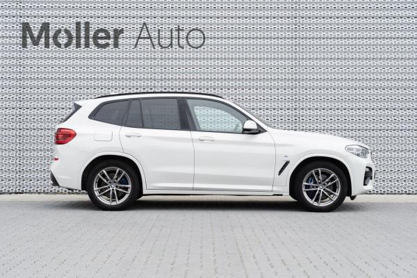 White BMW X3 2018 in Marupe, with an engine capacity of 3.00 L and mileage of 133 thousand km for 24400 €, photo 5 on AUTOMOTO.COM.LV