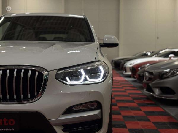 White BMW X3 2018 in Vilnius, with an engine capacity of 2.00 L and mileage of 57 thousand km for 22700 €, photo 7 on AUTOMOTO.COM.LV