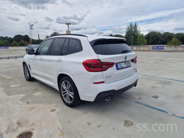 Balts BMW X3 2018 Rīga, ar dzinēja tilpumu 3.00 L un nobraukumu 211 tūkst. km par 24950 €, foto 4 vietnē AUTOMOTO.COM.LV
