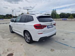 White BMW X3 2018 in Riga, with an engine capacity of 3.00 L and mileage of 211 thousand km for 24950 €, photo 4 on AUTOMOTO.COM.LV