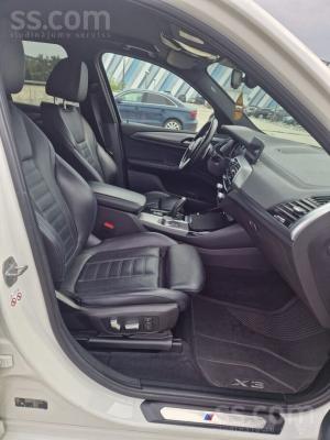 White BMW X3 2018 in Riga, with an engine capacity of 3.00 L and mileage of 211 thousand km for 24950 €, photo 11 on AUTOMOTO.COM.LV